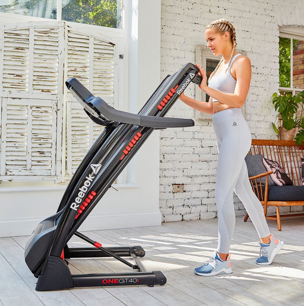Reebok GT40s Touch Screen Treadmill Review [2025 UPDATE] - Gym Tech Review