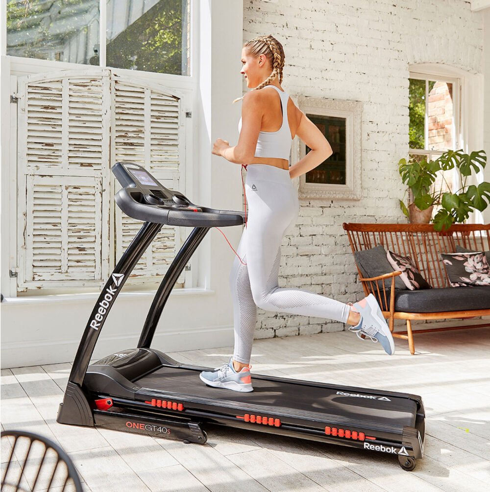 Reebok GT40s Touch Screen Treadmill Review [2025 UPDATE] - Gym Tech Review